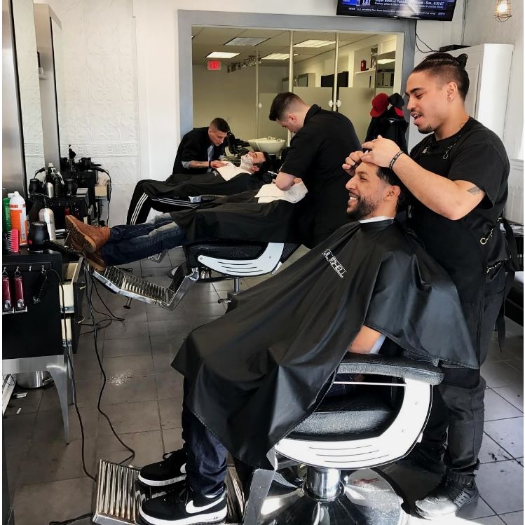 "BARON" Heavy Duty Barber Chair in Black Crocodile - Heavy Duty Barber ...